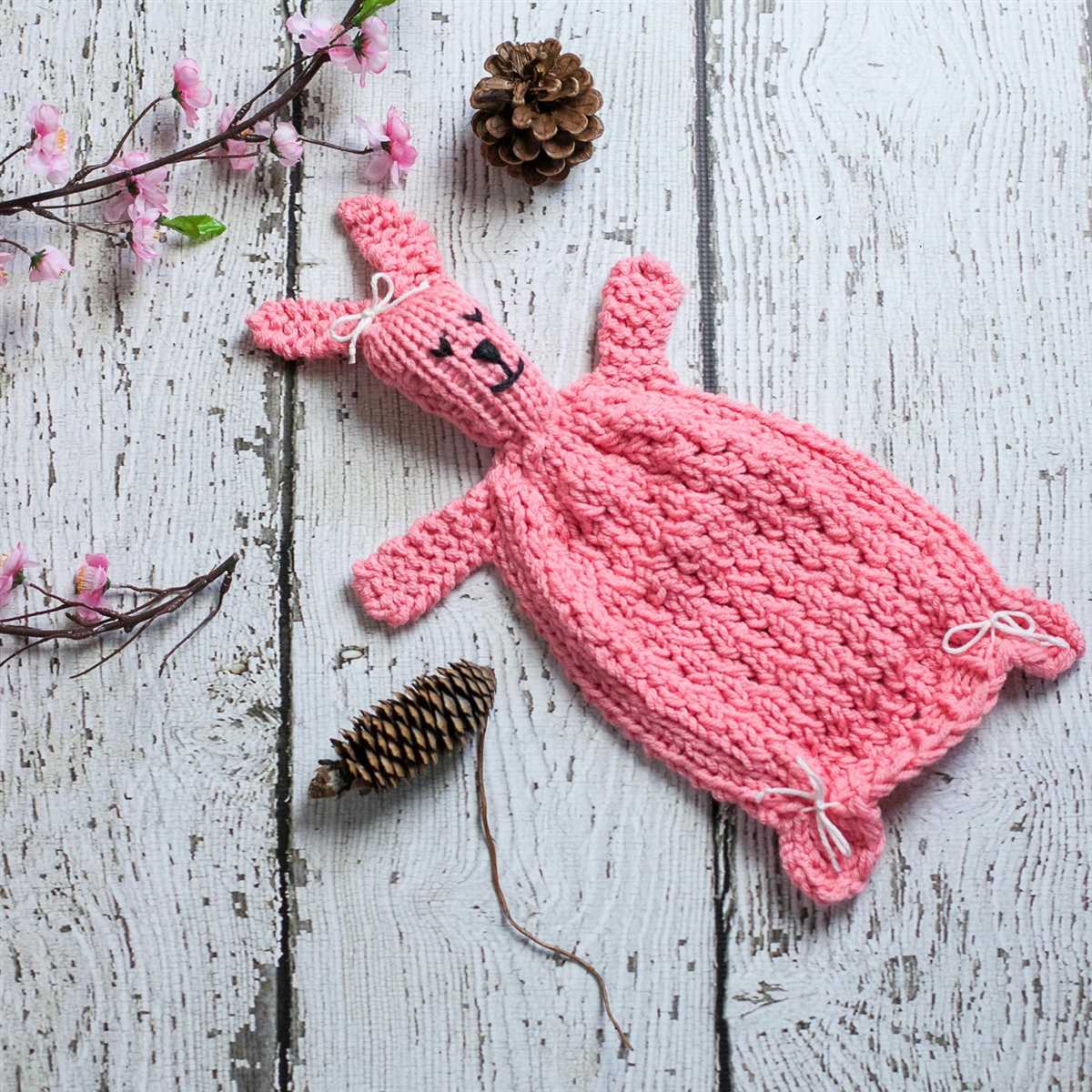 Cozy and Free Pattern for a Knitted Lovey Blanket