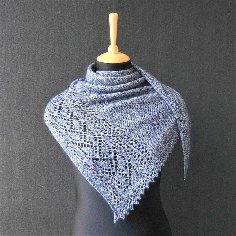 Free knitting pattern for an asymmetrical shawl