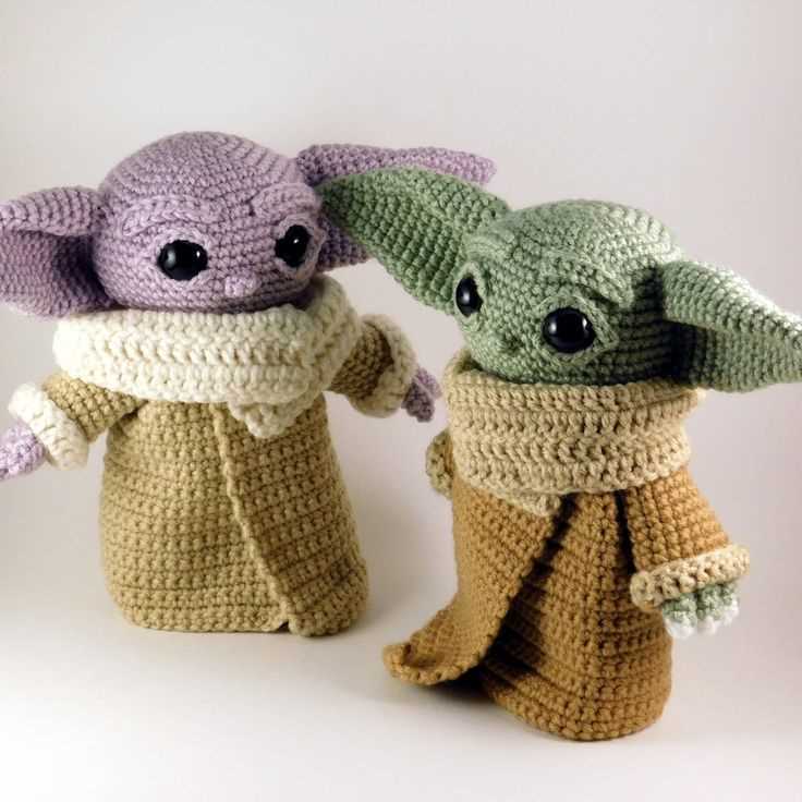 Adorable Knitting Pattern for a Baby Yoda