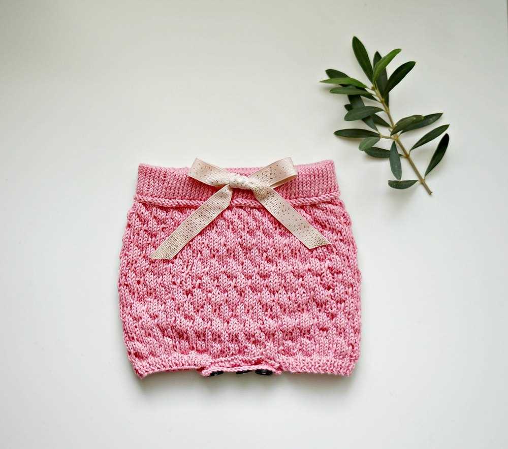 Simple and Stylish Knitting Pattern for Bloomers