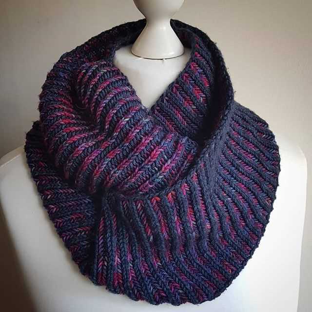 Stunning Brioche Knit Scarf Pattern for Your Winter Wardrobe