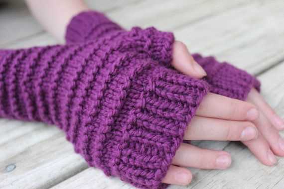 Easy Knitting Pattern for Children's Fingerless Gloves