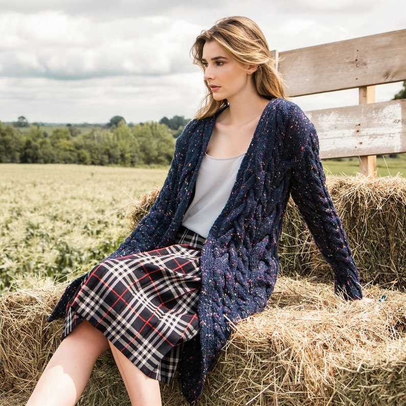 Stylish and comfortable: Knit your own long cardigan with these free ...