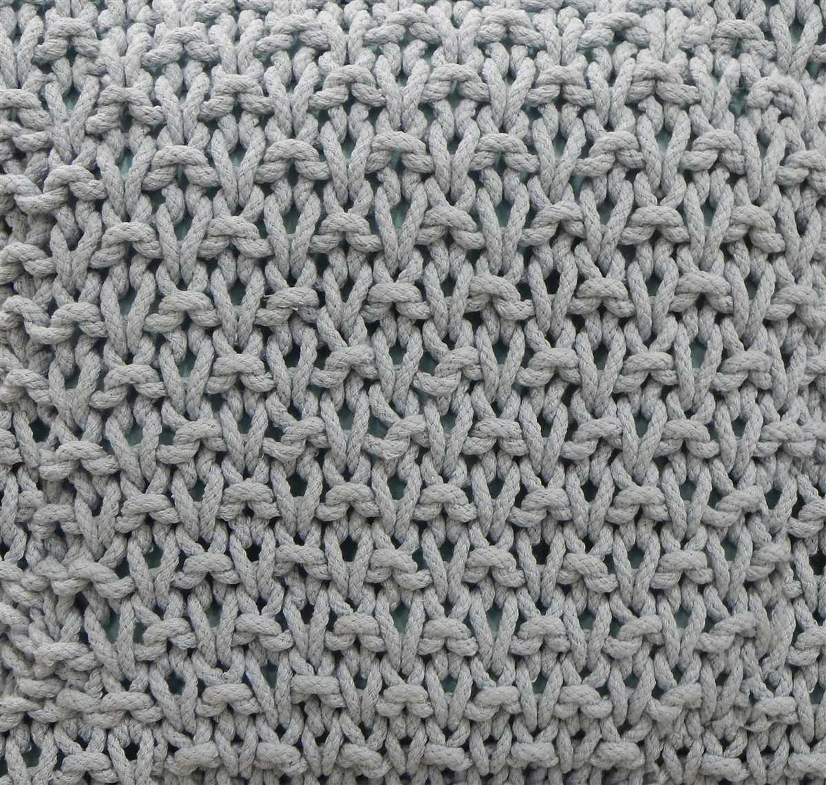 Stylish Knit Tops: Free Patterns for Fashionable Wardrobe