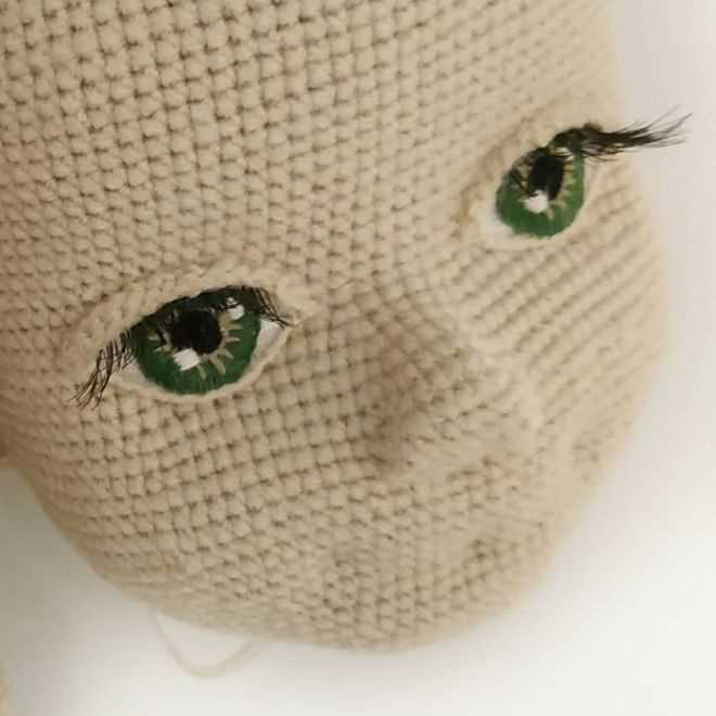 Creating Unique Knitted Eyes with a Simple Pattern