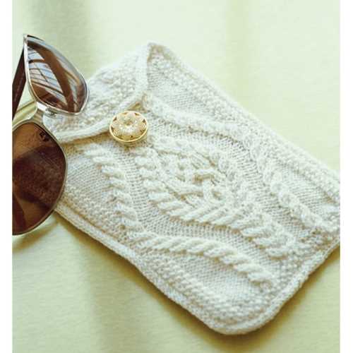 Cozy and Comfy Knitted Eyeglass Case Pattern