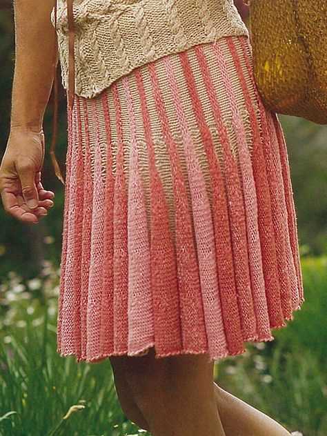 Knit a Stunning Pleated Skirt with This Simple Pattern