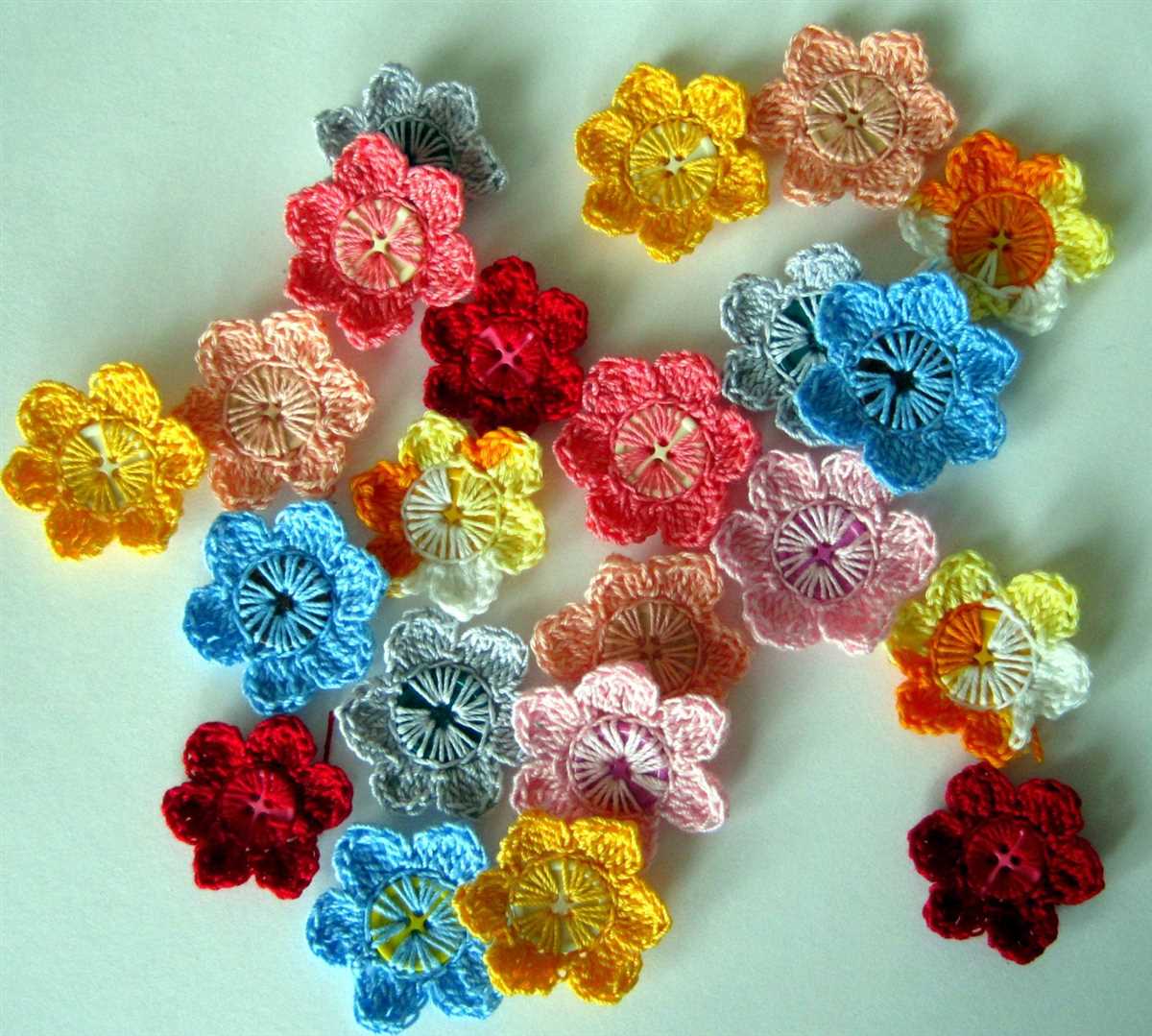 Cozy Blossoms: Free Patterns for Tiny Knitted Flowers