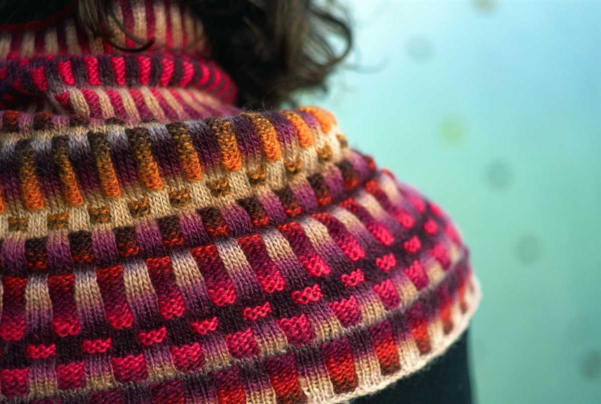 Free Pattern for a Two-Tone Knit Hat