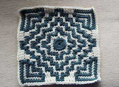 Traditional Afghan Knitting Designs: A Blend of Culture and Craftsmanship