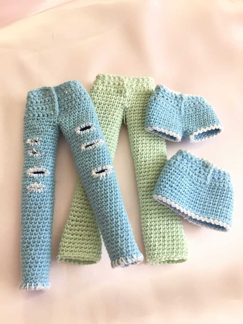 Unique knitting patterns for Aussie jeans toy