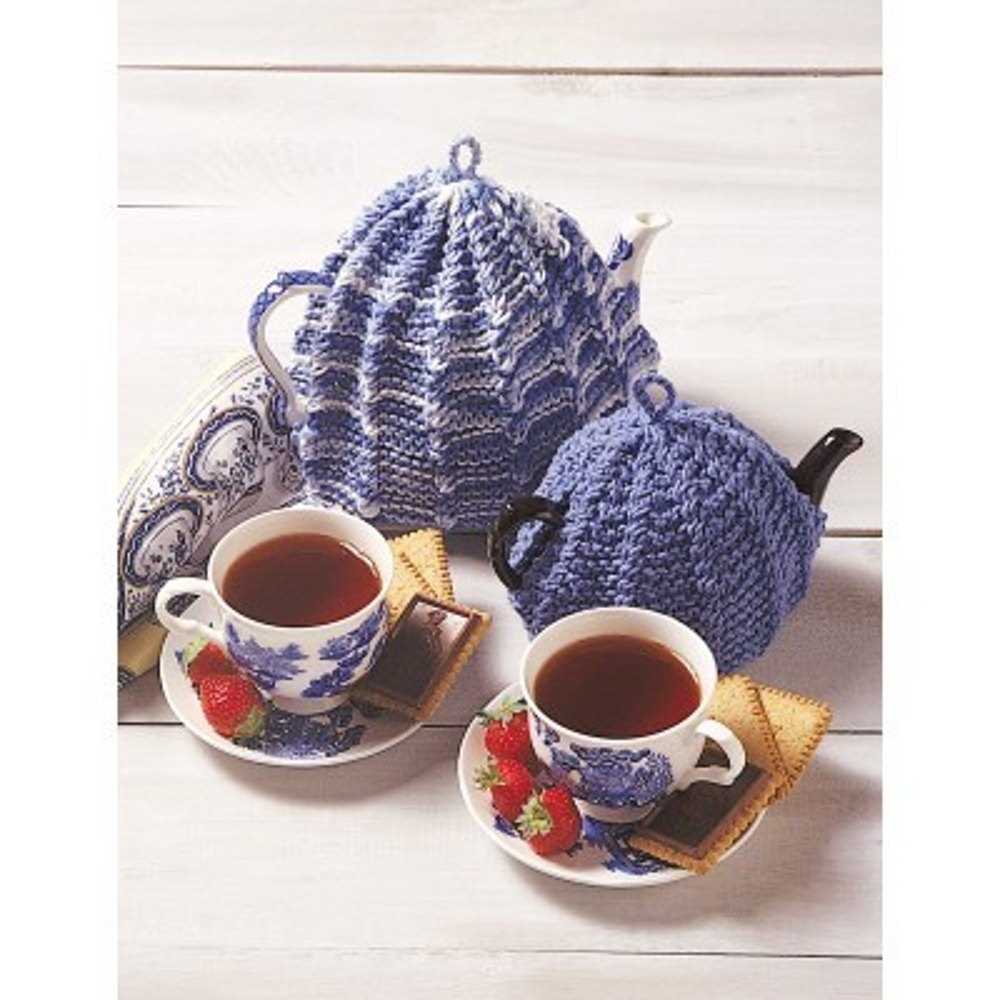 Free Knitting Pattern: Cozy up your tea with a chicken-inspired design