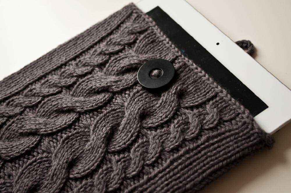 Cozy and Stylish: Knit Your Own iPad Case with This Pattern