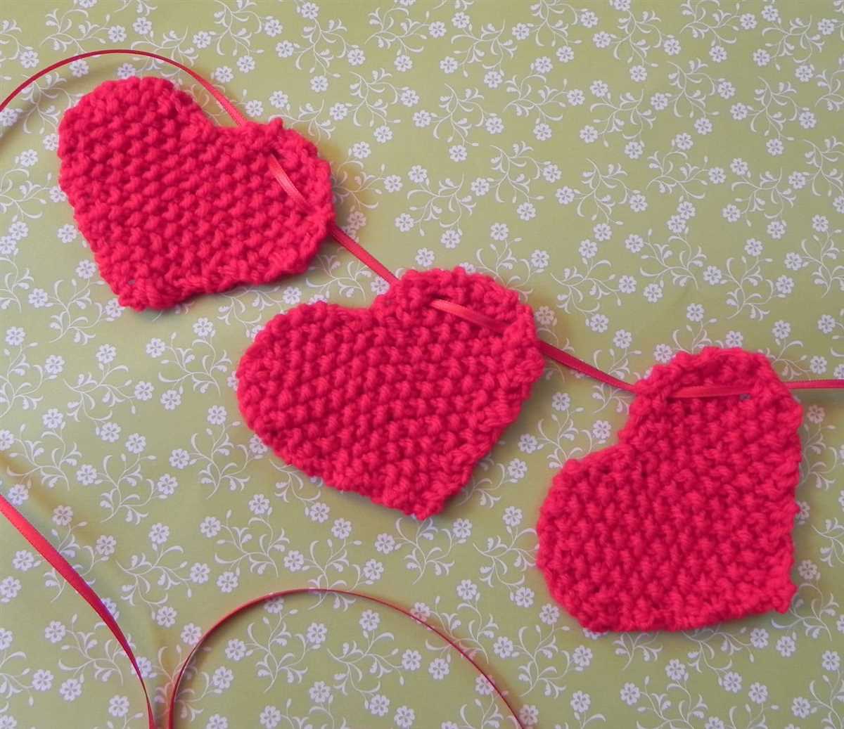 Adorable Knitting Pattern for Tiny Hearts