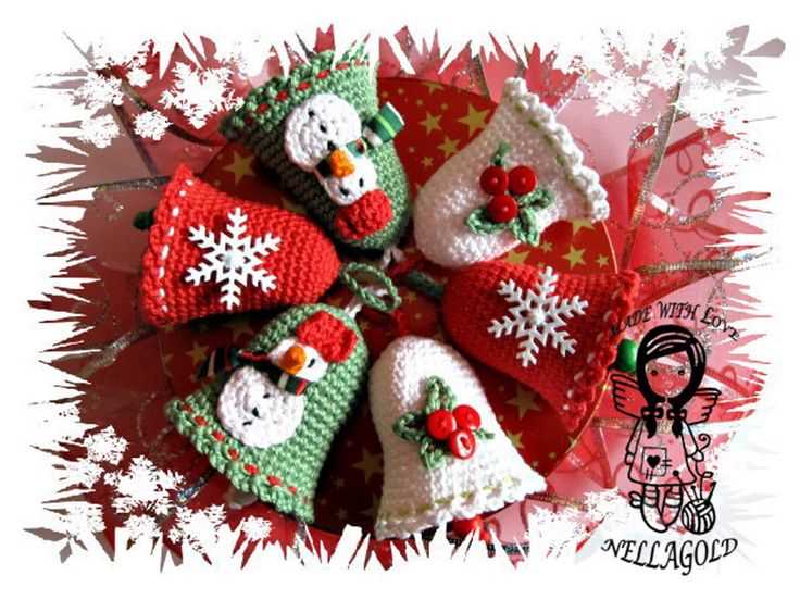 Make Your Own Knitted Christmas Bell with this Free Pattern