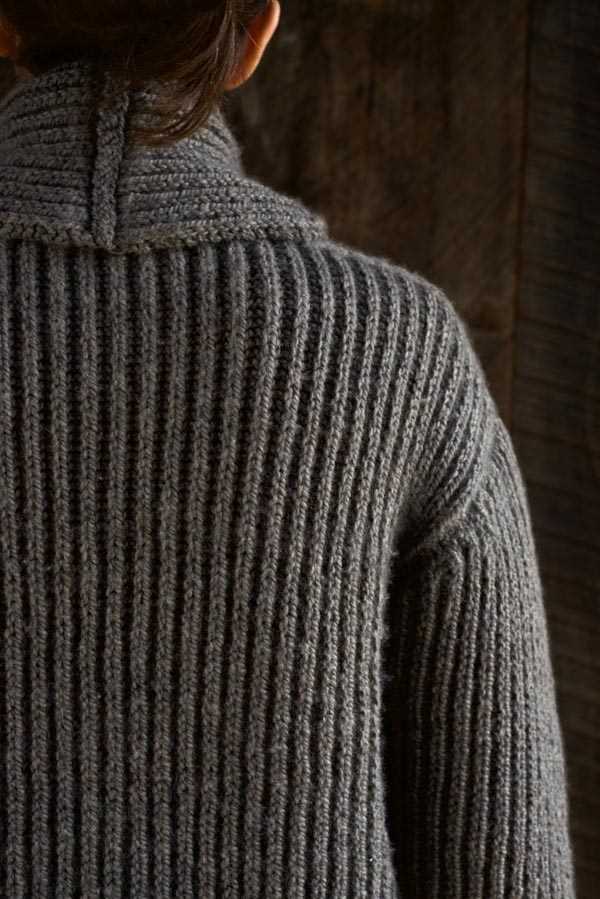 Cozy and stylish collar cardigan knitting pattern