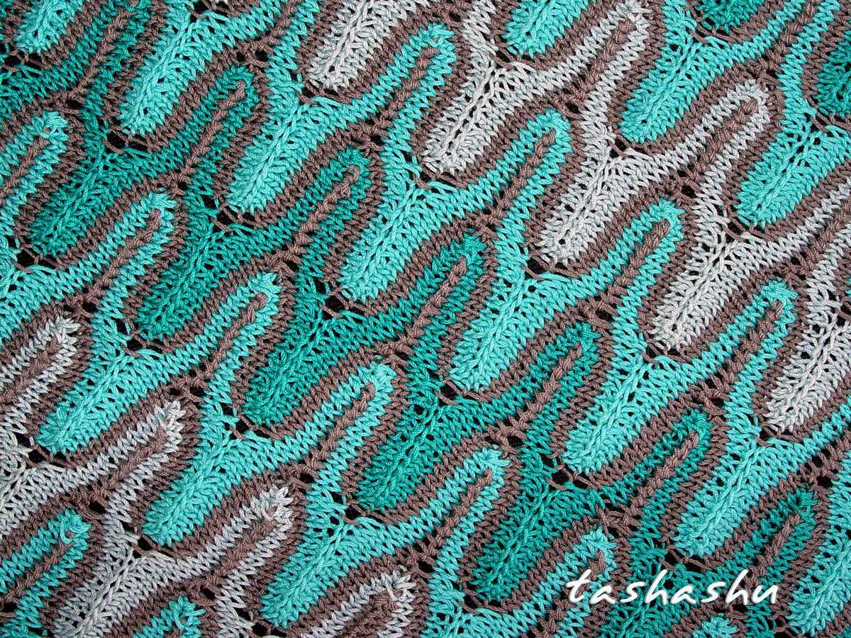 A Unique Knitting Pattern: Overlapping Waves