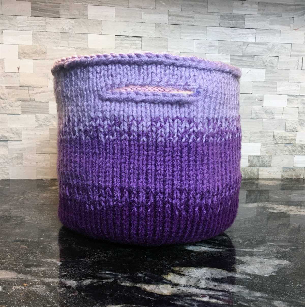 Easy and Free Knitting Pattern for a Beautiful Basket