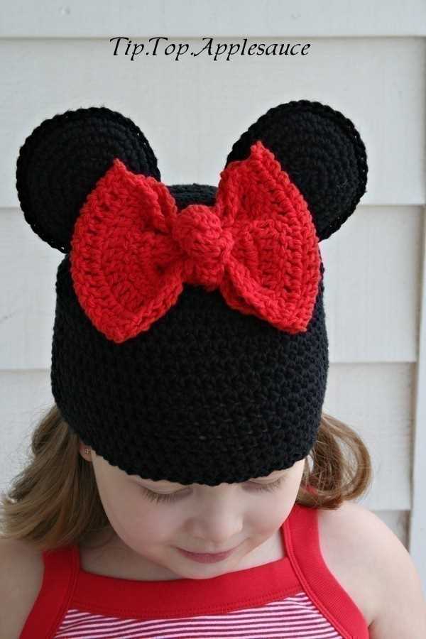 How to Make a Knit Hat with a Minnie Mouse Design