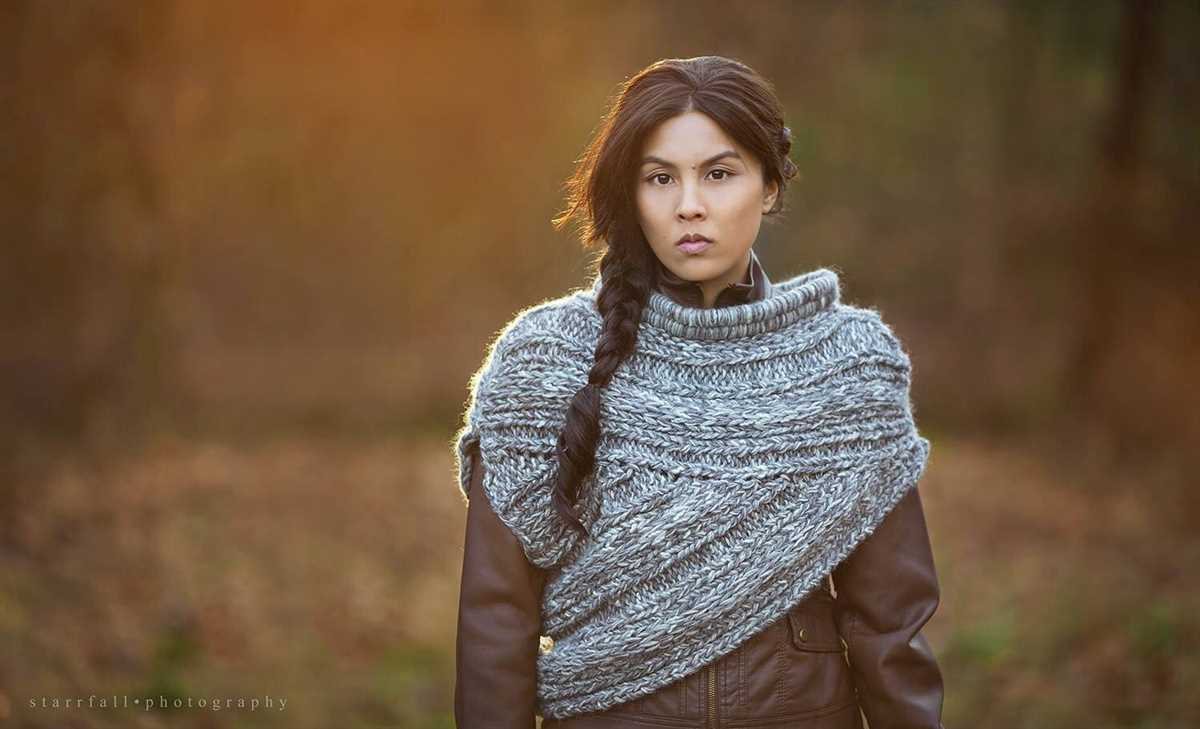 Cozy and Free Hooded Shawl Knitting Pattern