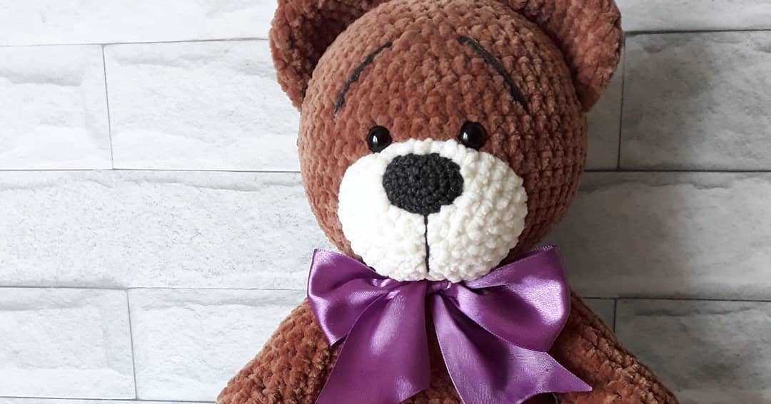 Create your own cuddly knit teddy bear with this free pattern