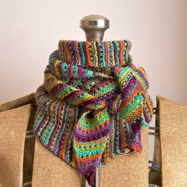 Stunning Lacy Baktus Knitting Pattern Unveiled