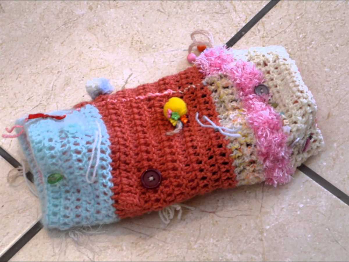Free pattern for knitting a fidget blanket