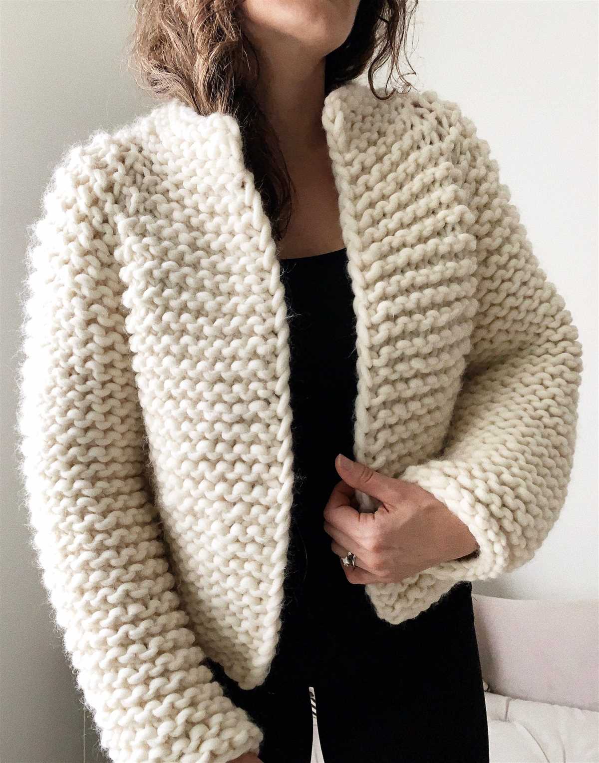 Stylish and Cozy Knitted Jacket Patterns for Winter