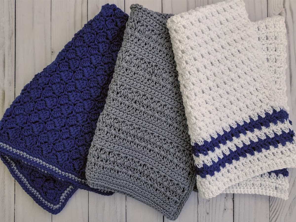 Easy and Stylish Knitted Hand Towels: Free Patterns