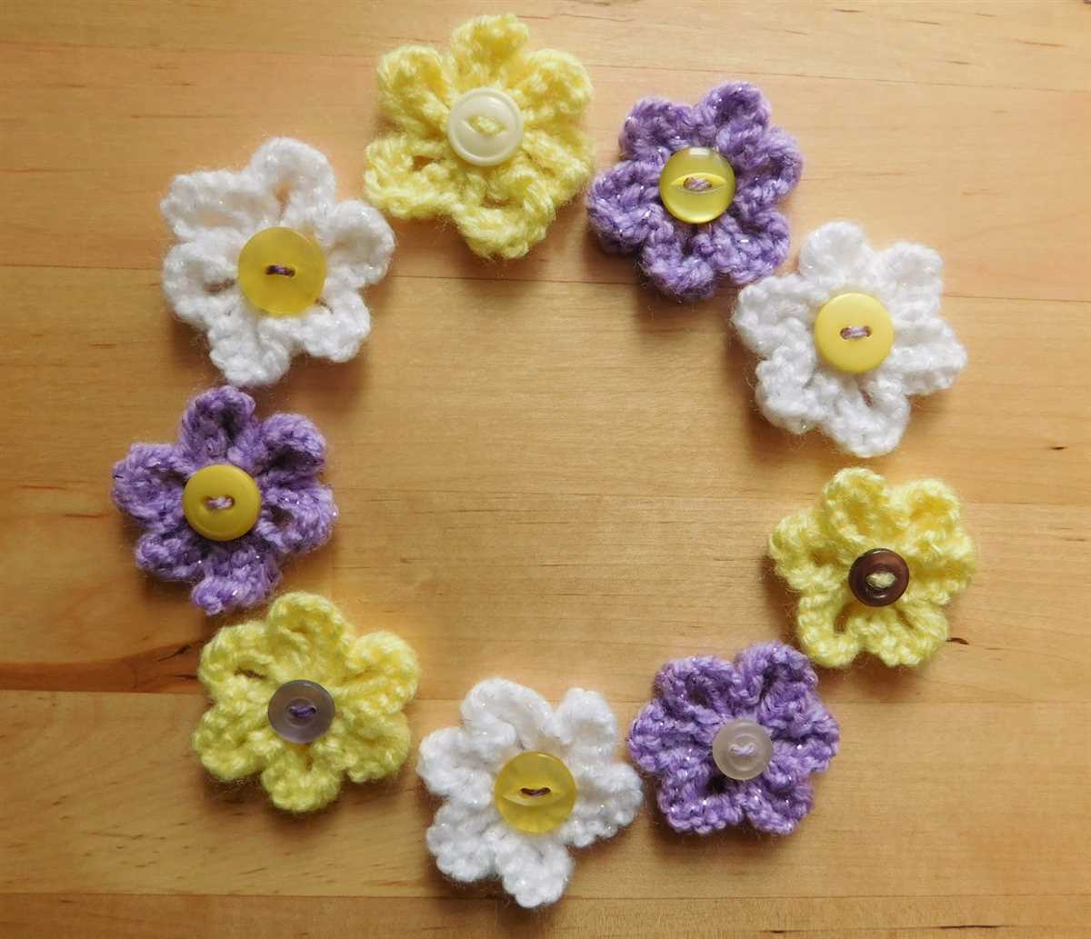 Cozy Blossoms: Free Patterns for Tiny Knitted Flowers