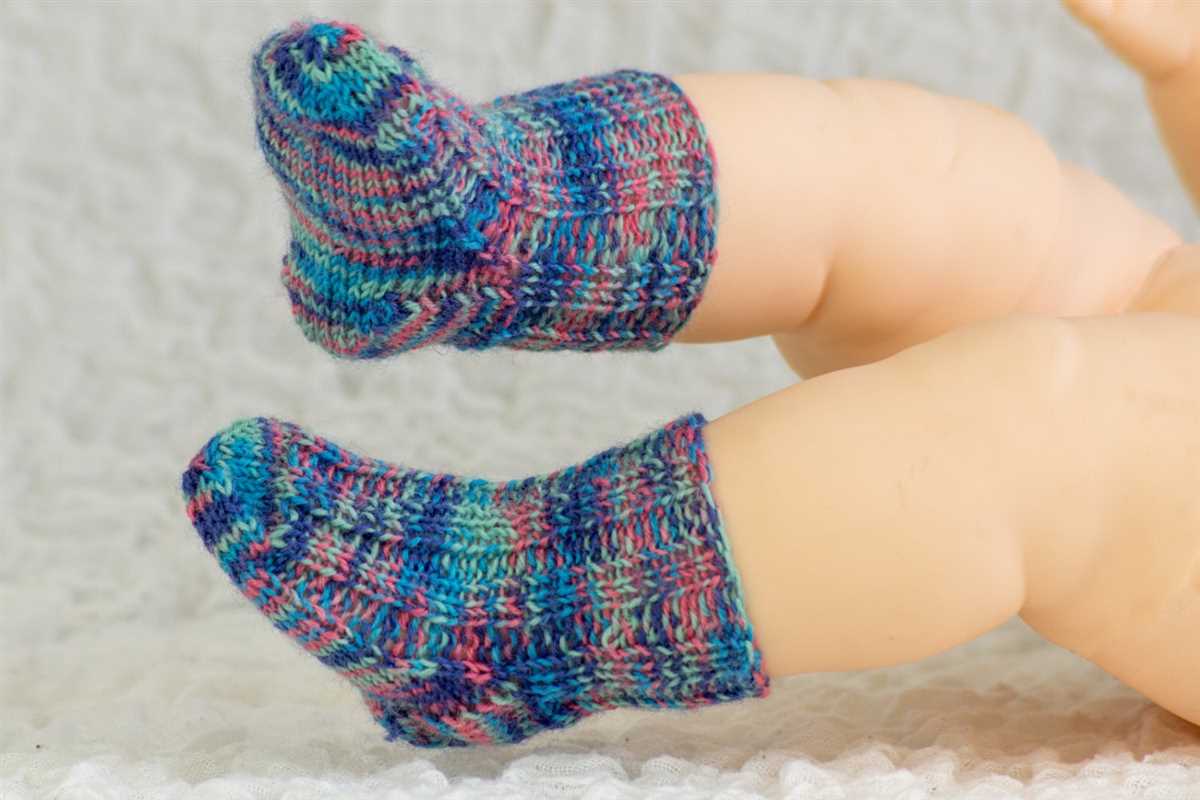 Free Knitting Pattern: Cute Socks for Kids
