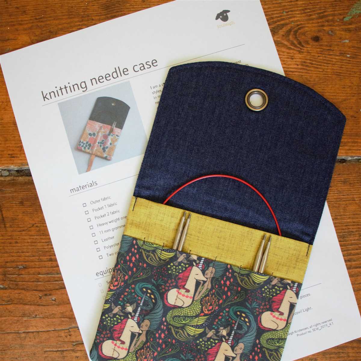 DIY Knitting Needle Case: Sewing Pattern