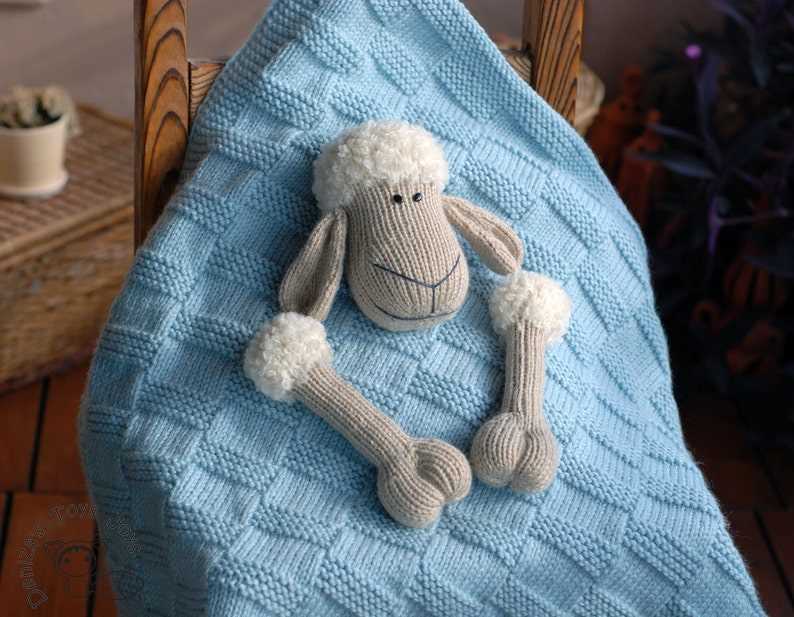 Cozy Comfort: Knitting Pattern for a Sheep-Inspired Blanket