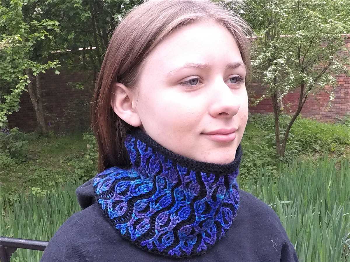 Simple and Stylish: Knit a Stunning Two-Tone Scarf