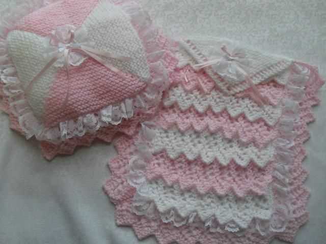 Cozy and Stylish: Knit a Free Pram Blanket with These Patterns