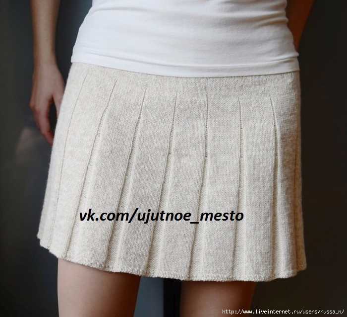 Knit a Stunning Pleated Skirt with This Simple Pattern