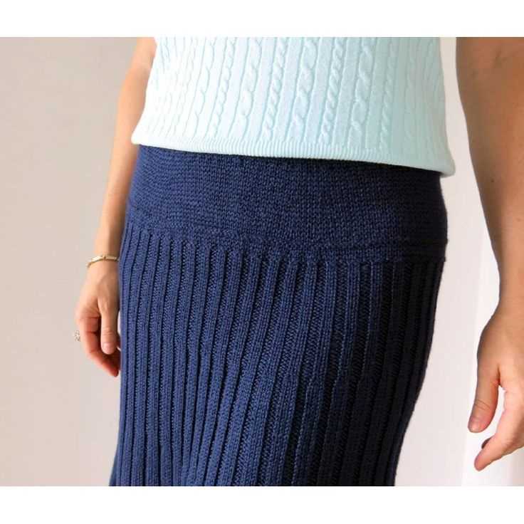 Creating a Stylish Rib Knit Skirt: A Step-by-Step Pattern Guide