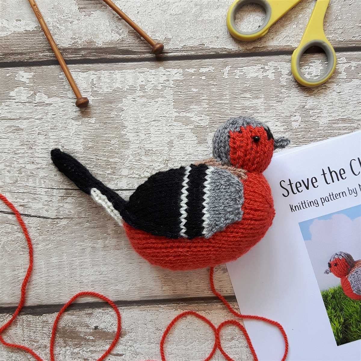 Knit a Cute Bird with this Easy Pattern