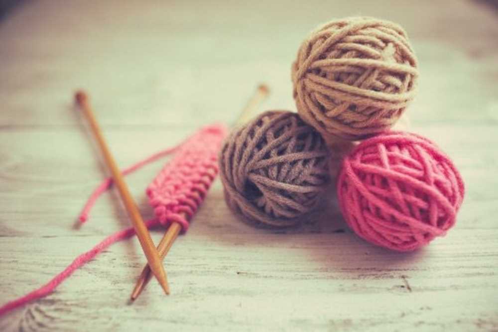Stylish knitting patterns for size 2 needles