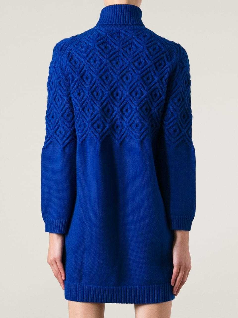 A unique design: Dress knit pattern