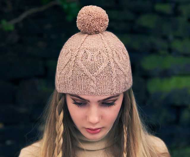 Knit a Stylish Tassel Hat