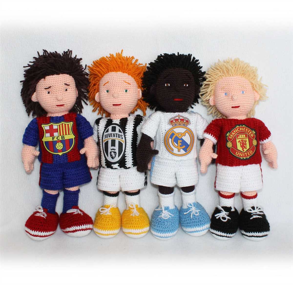 A Unique Twist: Knitting Patterns for Footballers