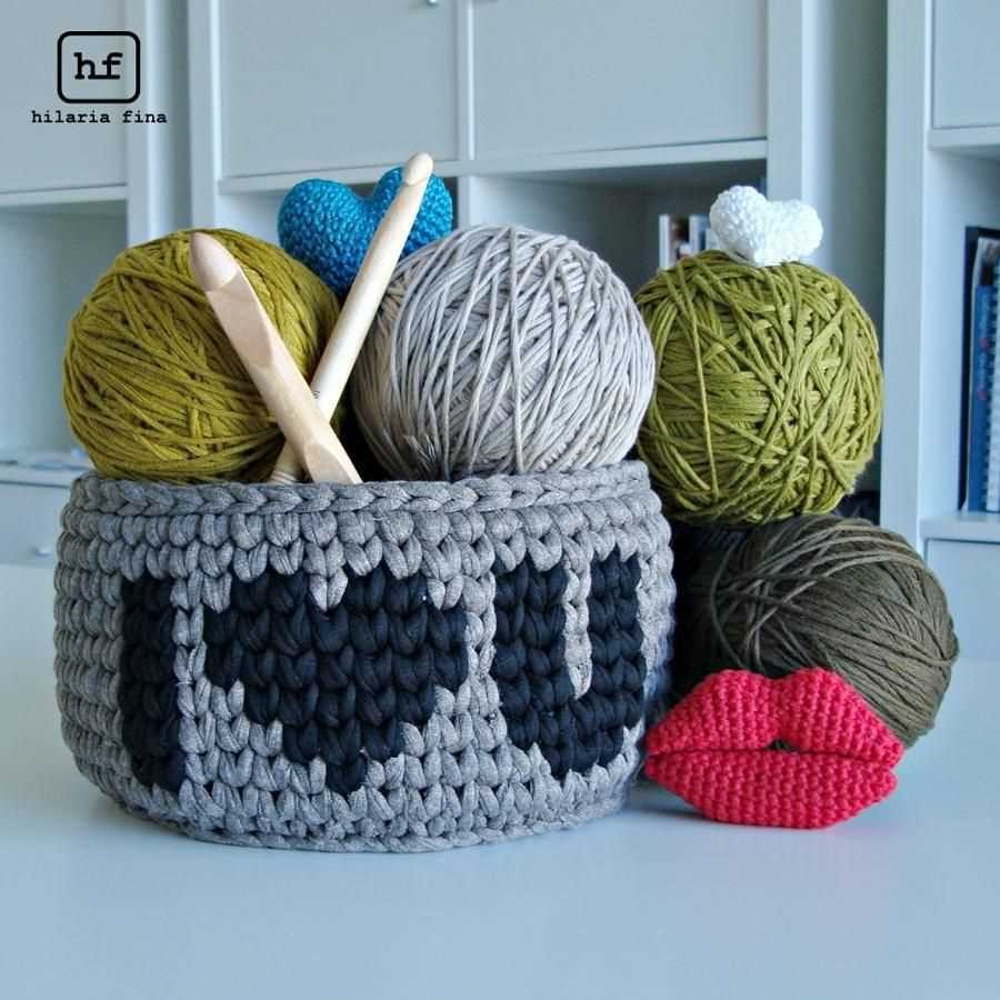 Unique Pattern for a Spacious Knitted Basket