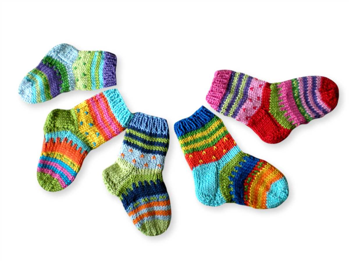 Easy DIY Pattern for Children's Knitted Socks