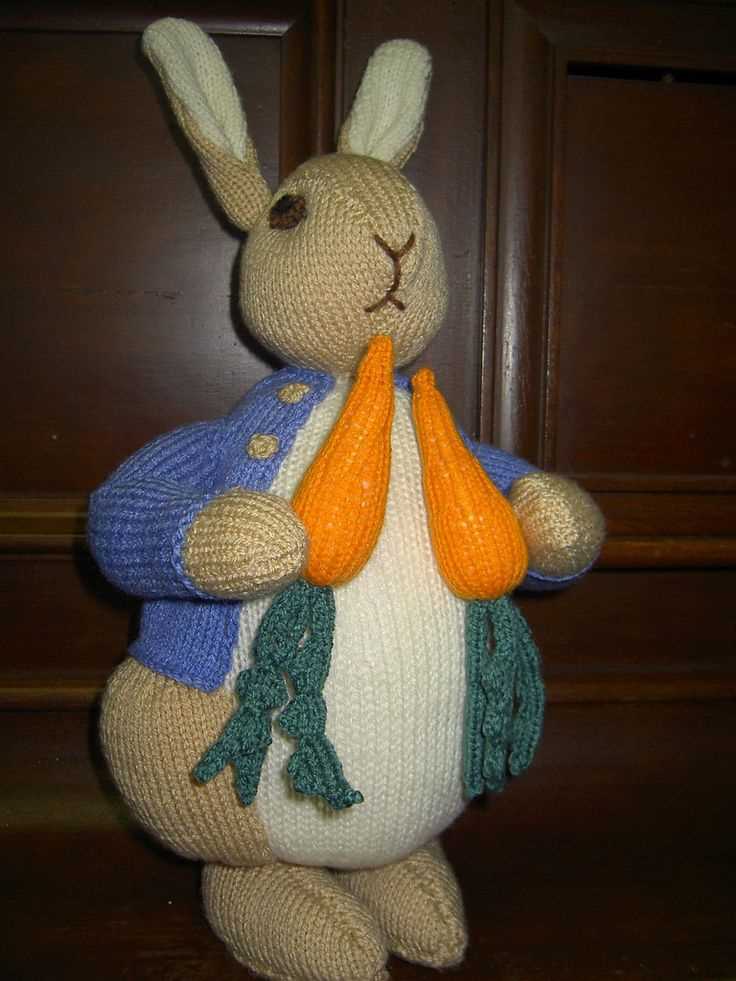 Free Knitting Pattern: Adorable Peter Rabbit
