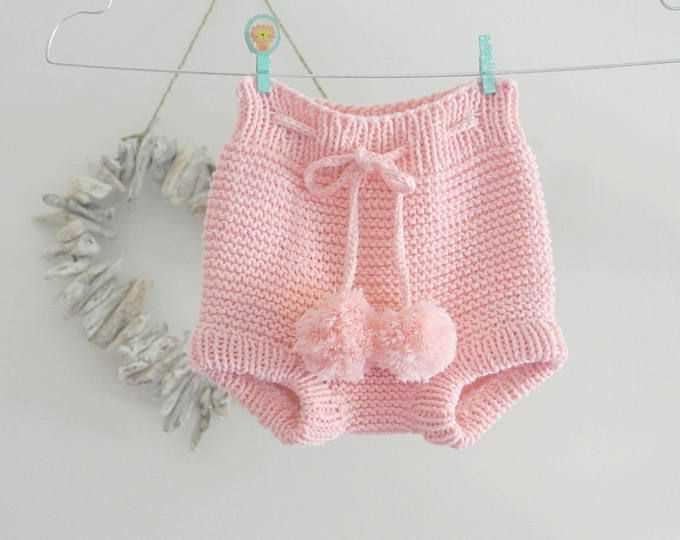 Simple and Stylish Knitting Pattern for Bloomers