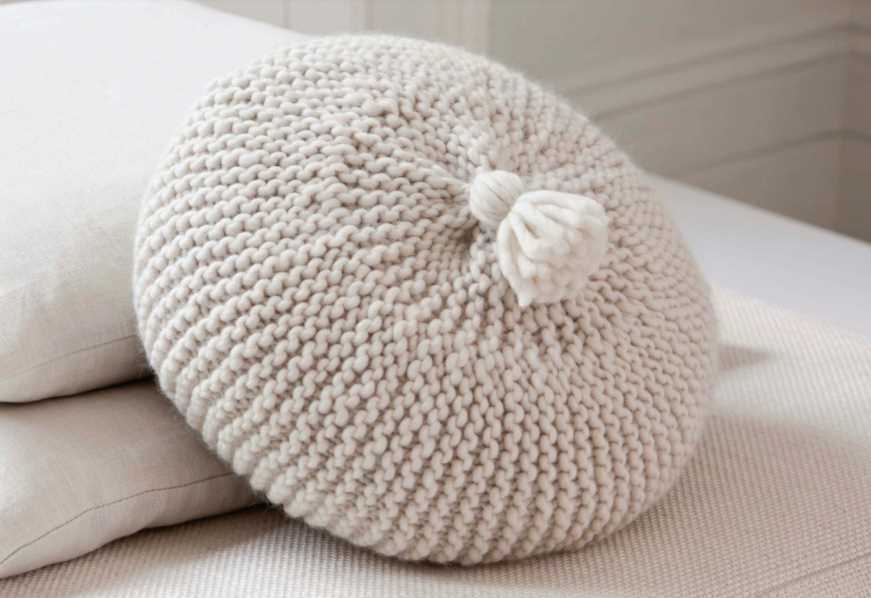 Cozy up your home with these free knitting patterns for cushion covers