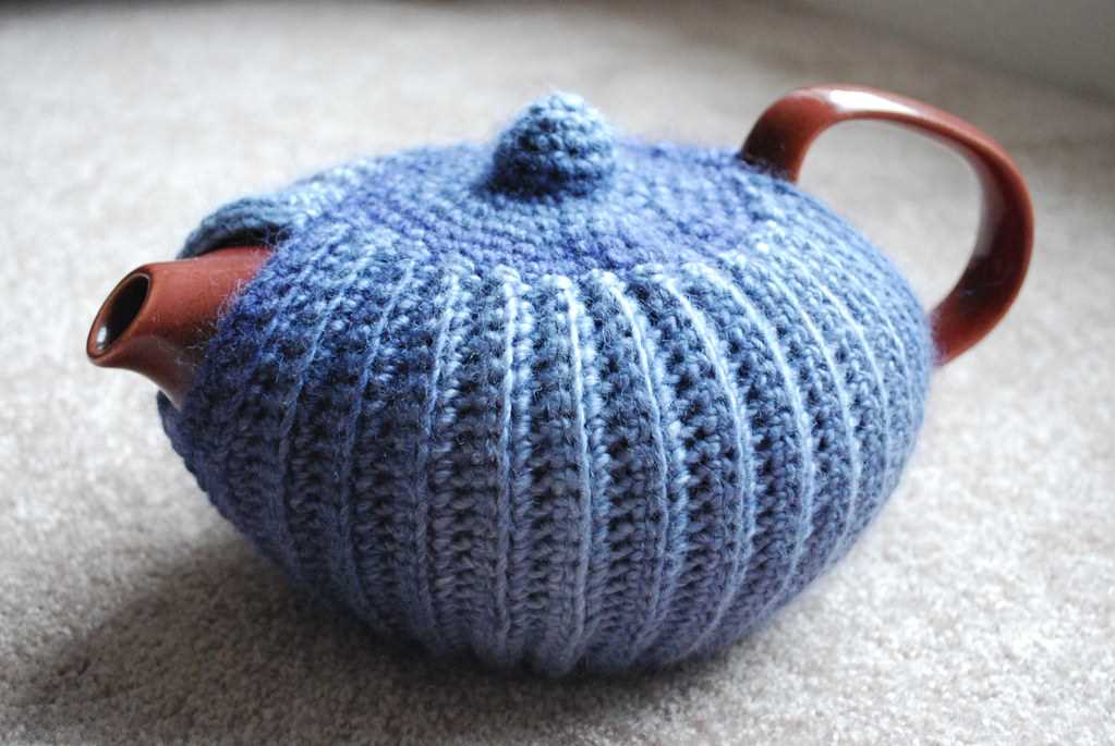 Easy Knitting Pattern for Tea Cosy