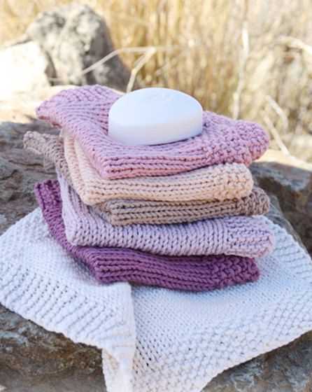 Easy and Stylish Knitted Hand Towels: Free Patterns