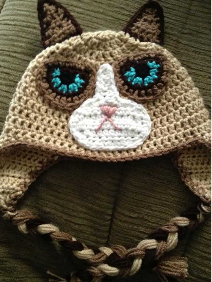 Craft a Cozy Feline Beanie with this Knitting Pattern